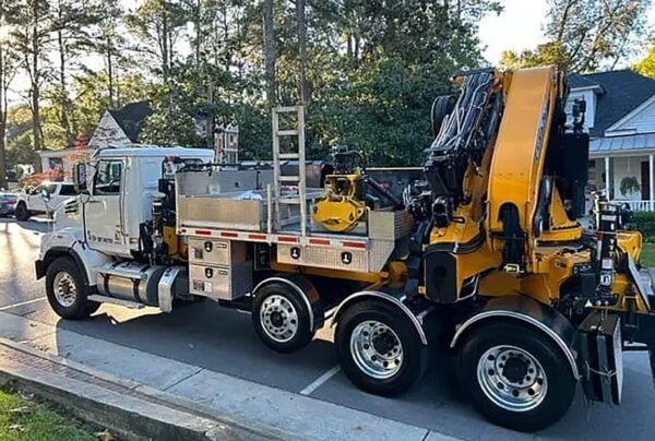 Effer 655 Grapplesaw Truck - GrapplesawTrucks.com